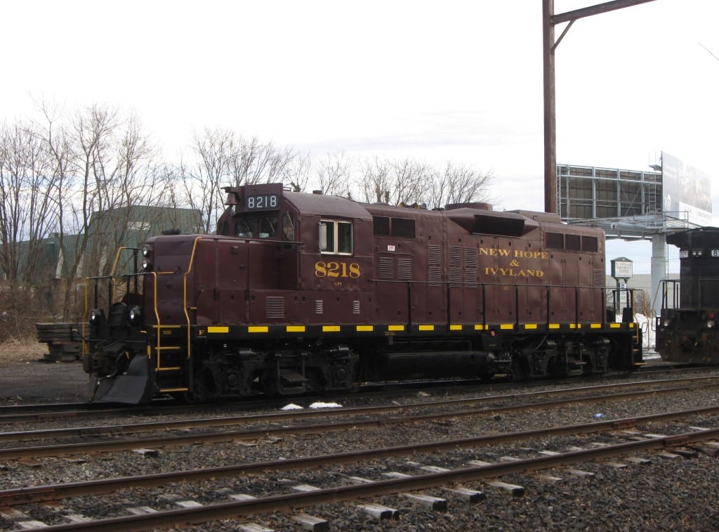 Diesel Locomotive 8218 - New Hope Railroad